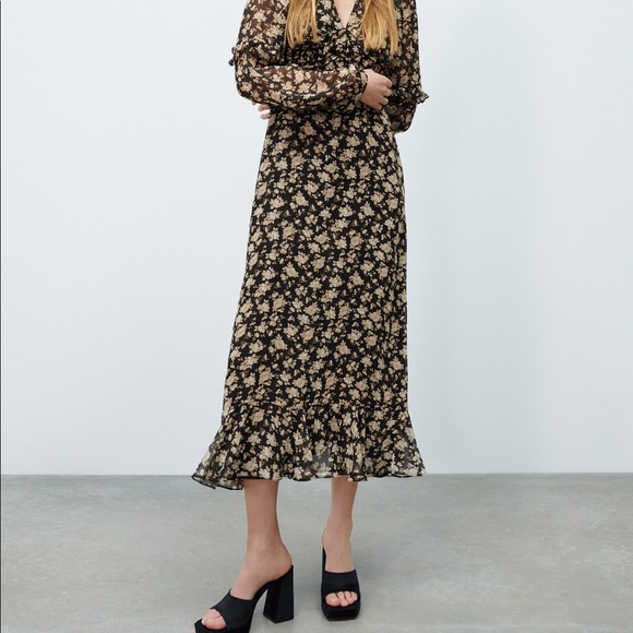 Zara | Dresses | Zara Ruffled Print Dress | Poshmark